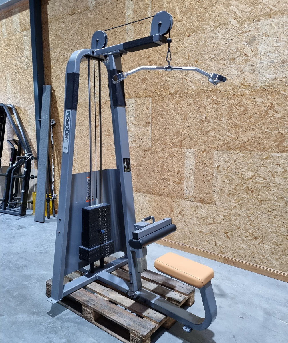 Precor Latzugmaschine gebraucht | Dank Sportgeräte