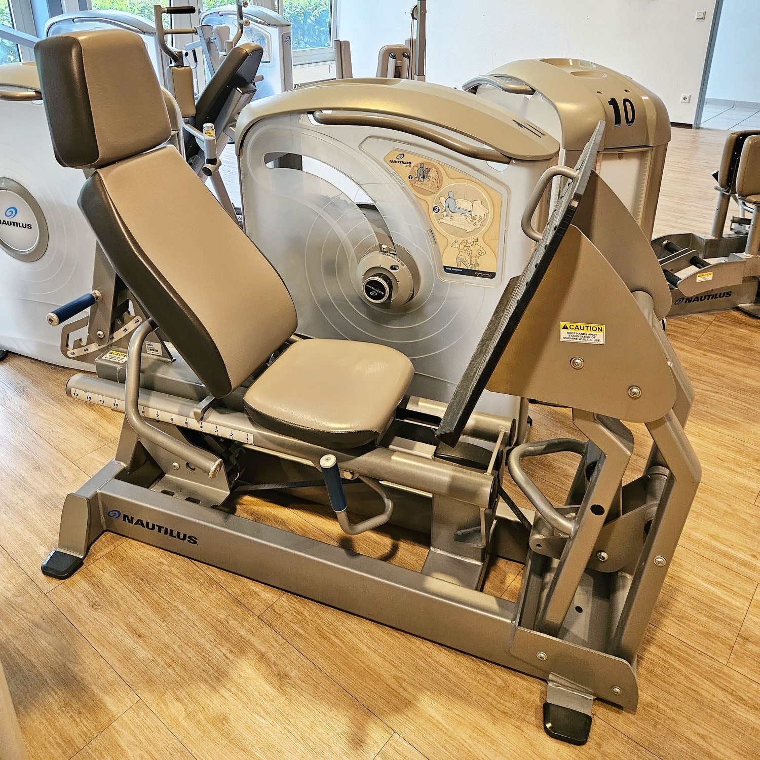 Nautilus ONE Leg Press, seated leg press, model S6LP, frame color silv ...